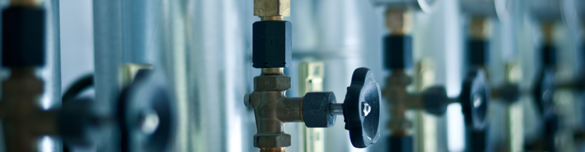 Manometer-gauge-valves available from | NieRuf